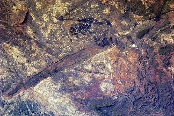 The Impressive Story Behind Zimbabwean Stone Sculpture – meyave